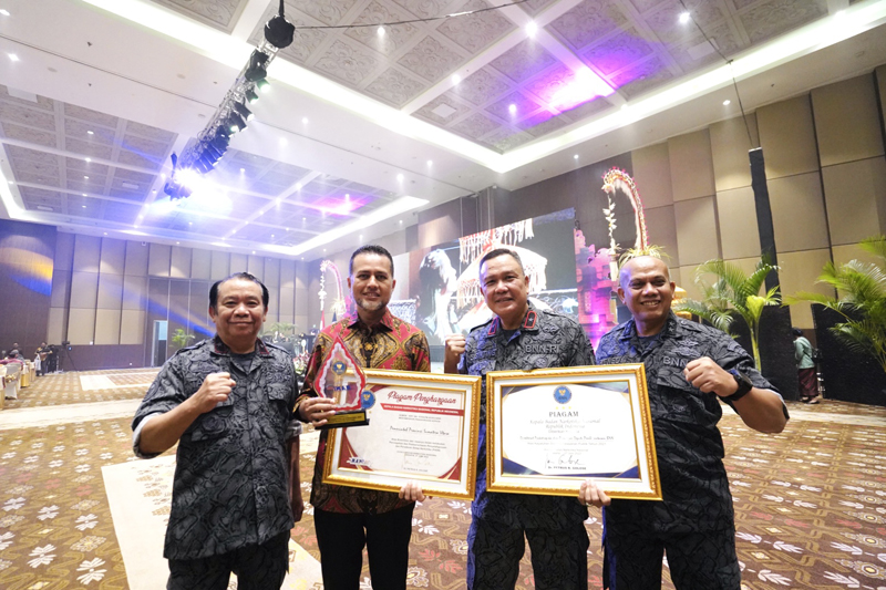 Komitmen dalam P4GN, Pemprov Sumut Terima Penghargaan dari BNN RI - Pemerintah Provinsi Sumatera ...