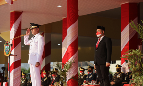 Wagub Sumut Musa Rajekshah Pimpin Upacara Penurunan Bendera HUT ke-77 ... Wagub Sumut Musa Rajekshah Pimpin Upacara Penurunan Bendera HUT ke-77 ...