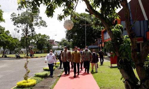 Wagub Musa Rajekshah Tinjau Kesiapan Pemindahan Taman Budaya ... Wagub Musa Rajekshah Tinjau Kesiapan Pemindahan Taman Budaya ...